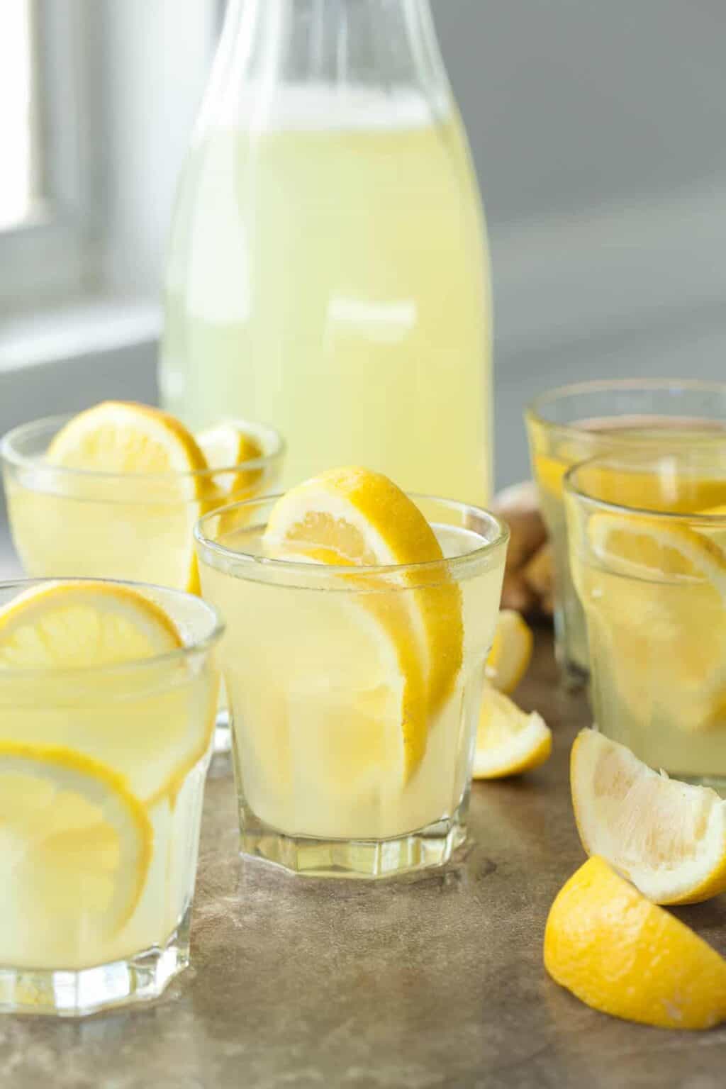 Honey Ginger Lemonade Recipe (Easy, Naturally Sweetened)